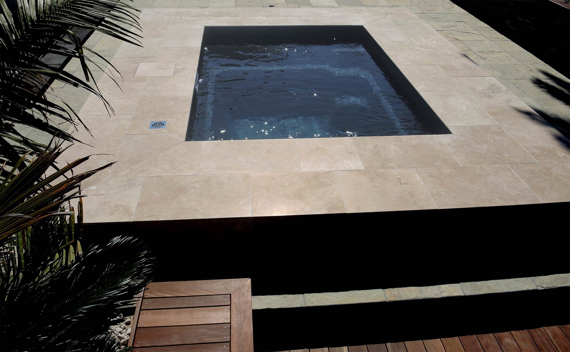 The Fiji Plunge™ - Leisure Pools Fiberglass inground swimming pools and ...